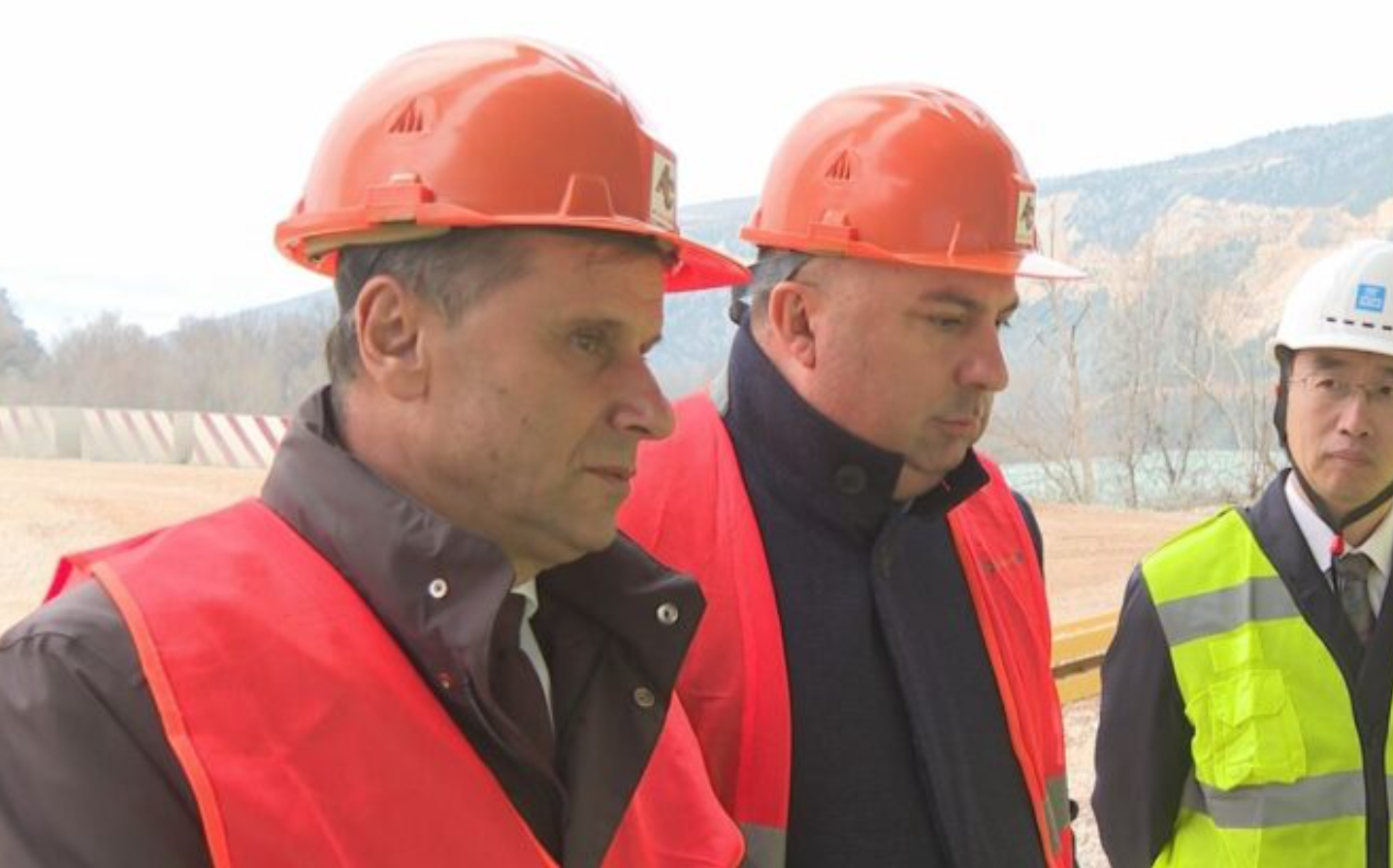 Lasić i Novalić sazvali staru Vladu Federacije u Romanci, došla i "Beba ...