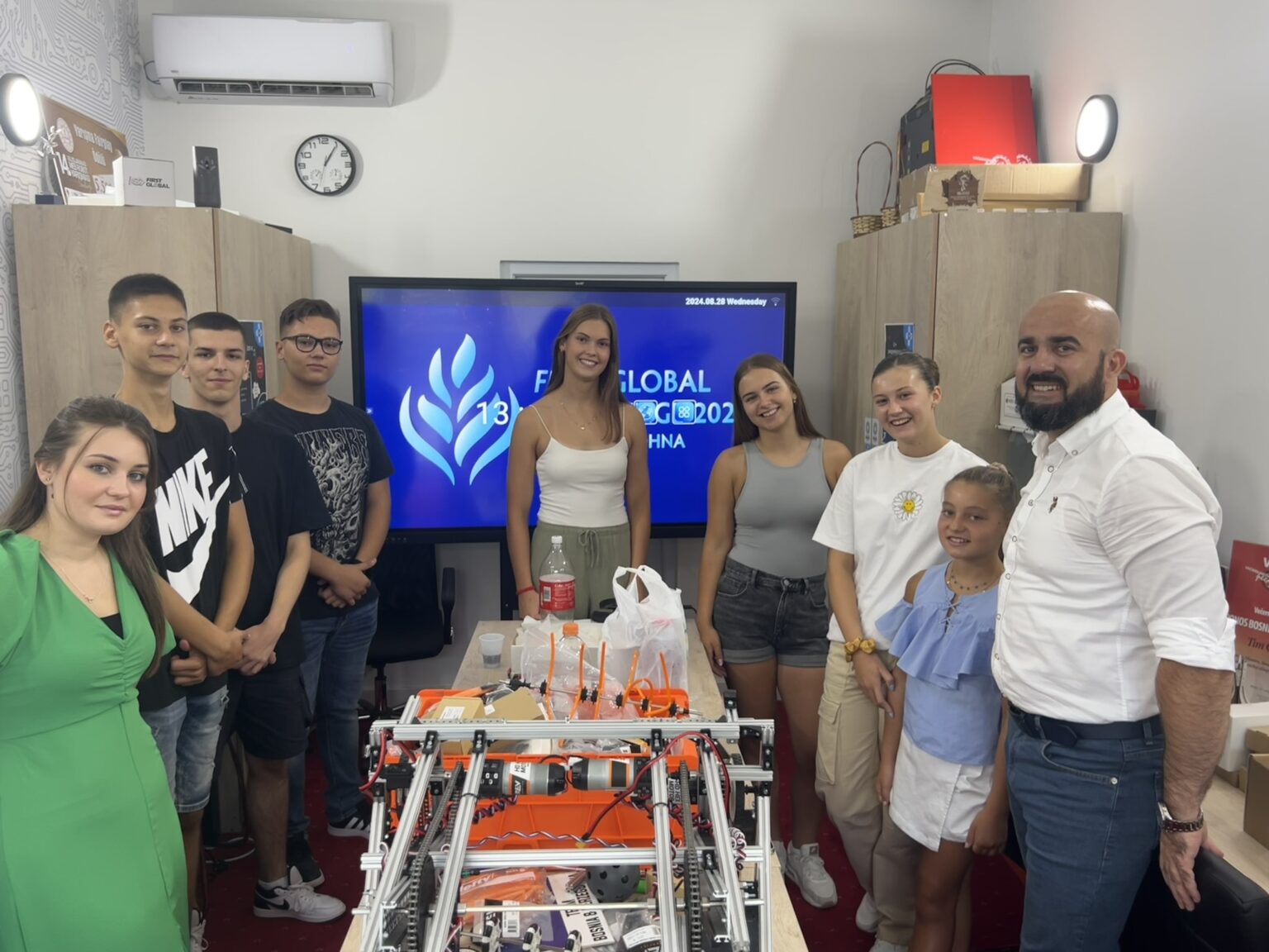 Lana Pudar posjetila CERIT: Inspiracija za naš robotički tim na putu ka ...