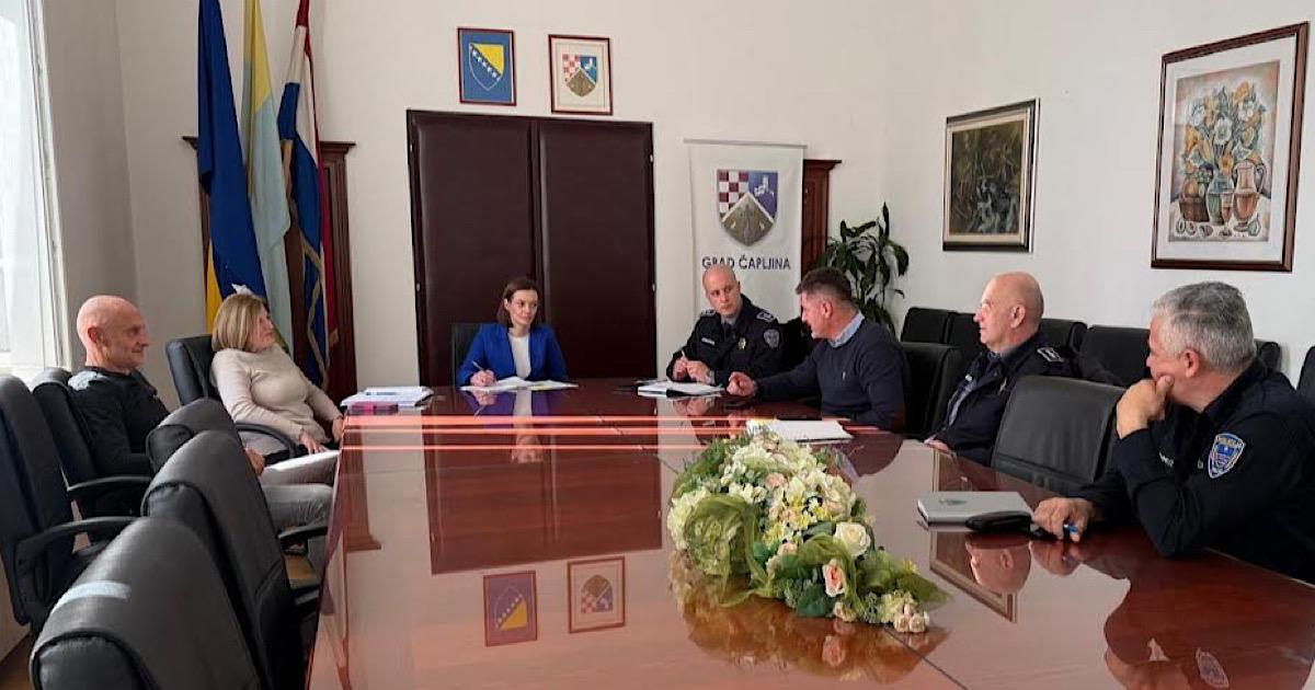 Čapljina: Gradonačelnica Iva Raguž održala sastanak s čelnicima PU ...