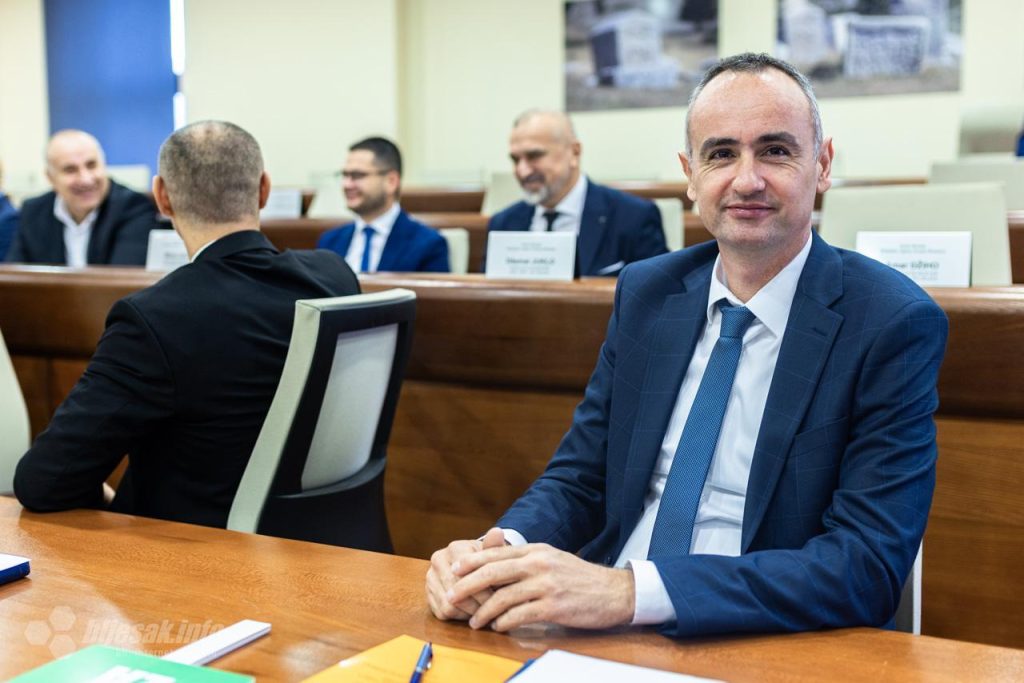Đani Rahimić: HNK se gradi nelegalno, nikada neće postojati dva Mostara ...