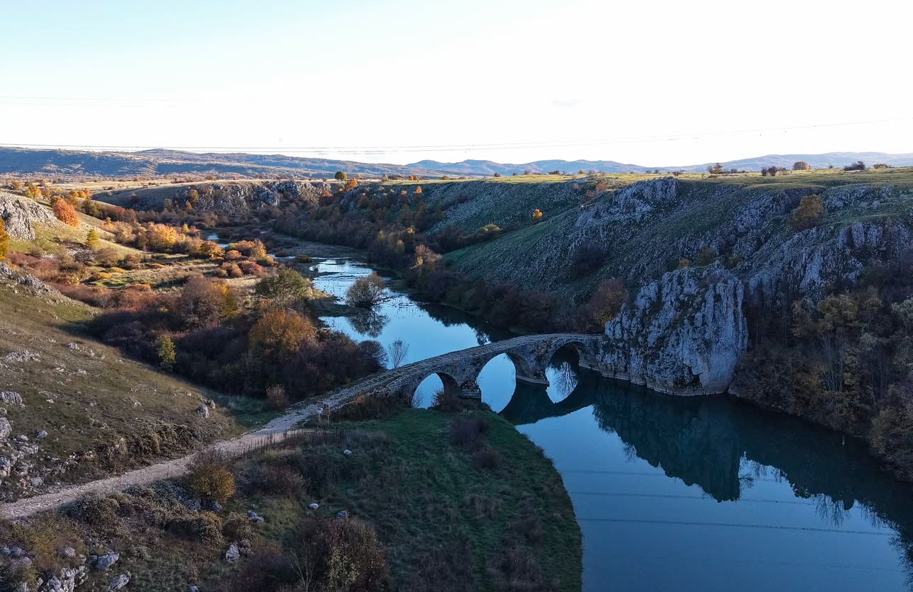 Nevesinje: Nacionalni spomenik Ovčiji brod svakim danom se sve više ...